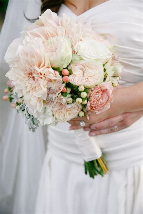 Blush Chrysanthemum And Rose Bouquet Chrysanthemum Wedding Wedding