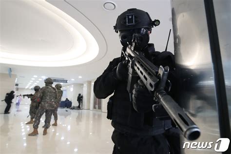 훈련상황 대학병원 테러범 소탕작전 뉴스1