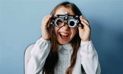 Control Oftalmologic Pentru Copii Mici și Foarte Mici Promed