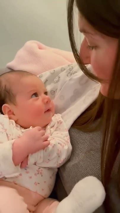 출산 후 엄마와 처음으로 만난 아이 Youtube