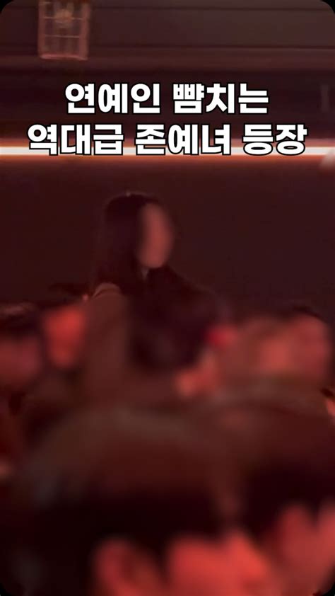 게더링 하우스 파티 💭 ”새로운 사람 만나고 싶은데 어디서 💬 ”어색하면 어쩌지 🎲 빠르고 자연스러운 아이스브레이킹 컨텐츠로 처음 만난 사람들과도 어색함