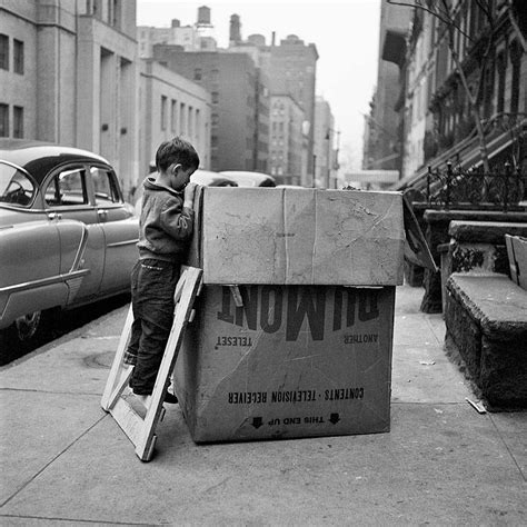 Almost Lost 1950 60s Street Photos Of Nyc And Chicago By Vivian Maier