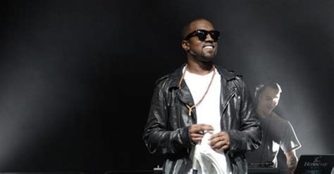 美 매체 칸예 웨스트 곧 재정난 닥칠 것 [할리웃통신]