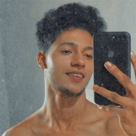 Rizal Shalu Riz On Threads