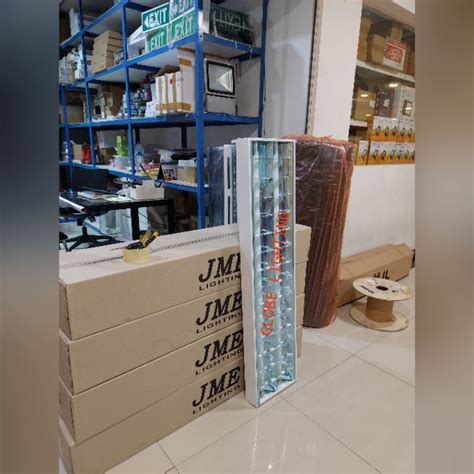 Jual Kap Lampu Rm Outbo X W Fitting Shopee Indonesia