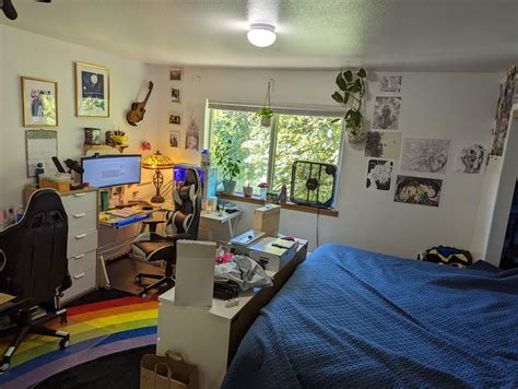 I Need Help 😅 The Clutter Drives Me Crazy And I Find It Anxious To Be