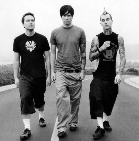 Pin De Deann Henry Em Blink Favorite Of All Time Cantores Livros