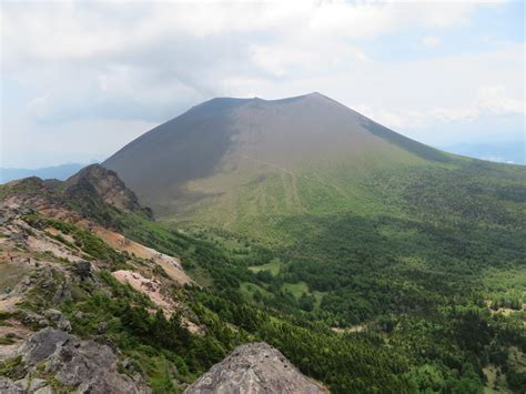 「トーミの頭・黒斑山・蛇骨岳」に登り浅間山を見る。 Hareotokoさんの浅間山・黒斑山・篭ノ登山の活動データ Yamap ヤマップ