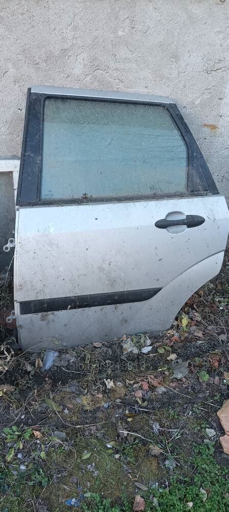 Задна лява врата Форд Фокус Врати Резервни части консумативи аксесоари Плевен Задна