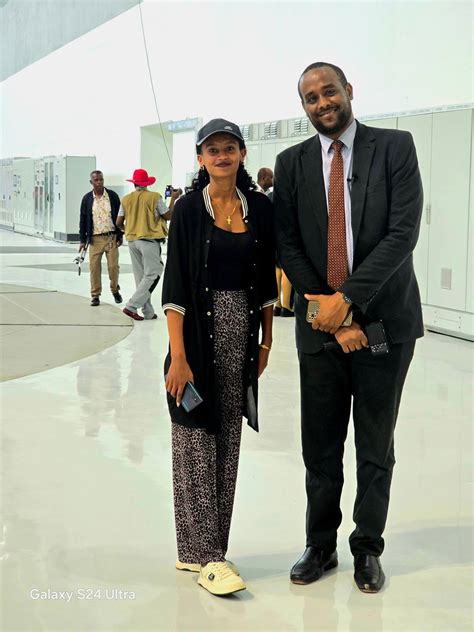 Betty ከጉዞ ማስታወሻ ፖስቴ በፊት ይሄን ፎቶ መፖሰት ፈልጌ ነው። ቁመት አስፈላጊ እንደሆነ የገባኝኮ