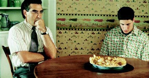 Самые забавные постельные сцены в кино