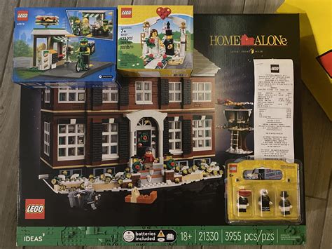 Im On My Honeymoon In Cancun I Dont Know Why My Wife Agreed To Let Me Go To The Lego Store