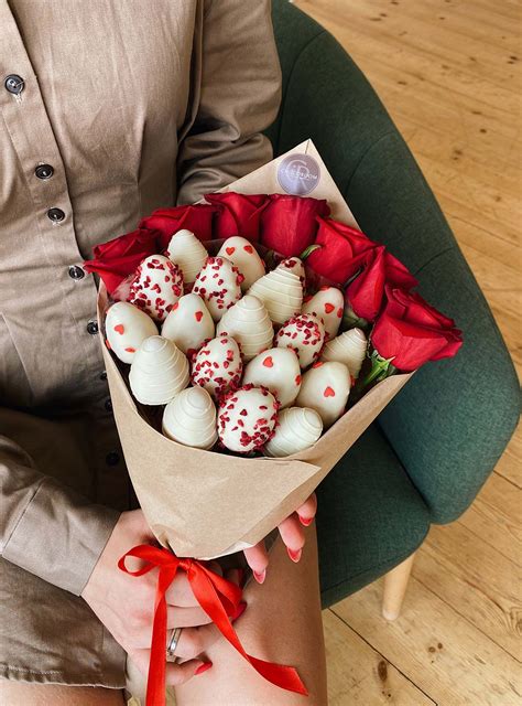 Идеи подарков для девушки на любой повод от Chocoroom