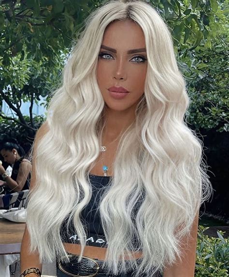 Pin By Dana Young On Hair And Makeup Obsession Blonde Hair Shades
