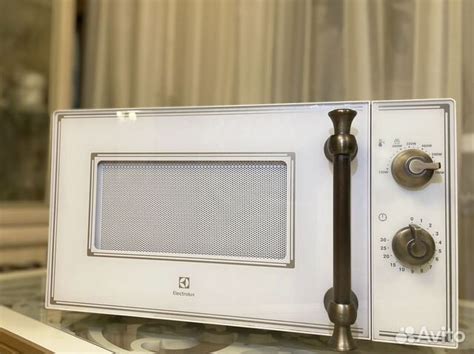 Продается микроволновая печь Electrolux Emm0000oc купить в Саратове Товары для дома и дачи Авито