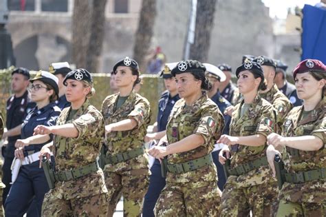 Vita Militare Femminile Cosa Fanno Le Donne Nellesercito