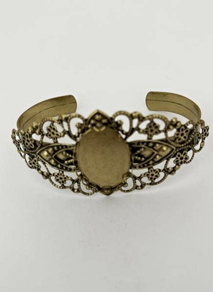 метална гривна 63x56мм бронз за кабошон 18x25mm 1 брой Мартеници Петя