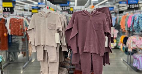 Lenox Butterfly Meadow 28 Piece Dinnerware Set Only 116 97 Shipped Regularly 406