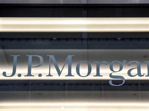 La Policía Registra Las Oficinas Del Banco Jpmorgan En Fráncfort Alemania