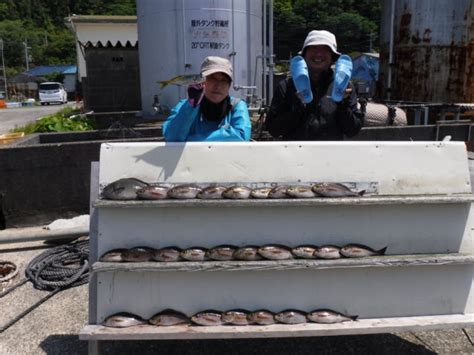 5月5日 滋賀県 溝部さん イサギ 20 30 25匹 グレ 上瀬沖 5月5日 大阪 東海氏 グレ 40前後 3匹 センカイ奥トイレ