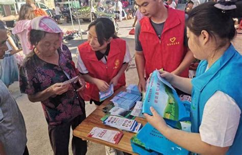 新田县金盆镇：筑牢生命防线 共筑平安大道宣传活动群众
