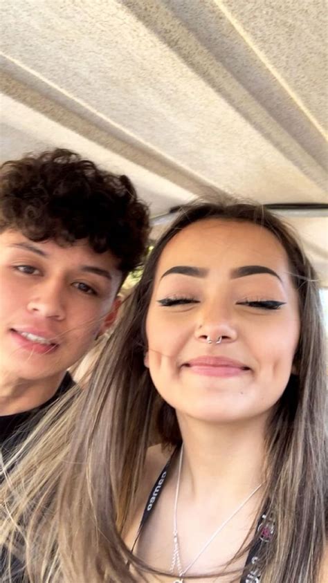 Pin By Rose 🪩🎧🌺💌🍒 On Hailey Ona Girls With Dimples Dimples Girl Smiles Aesthetic Girl