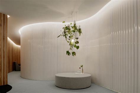 Curved Wall Rustic Interior Designs