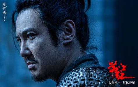 《满江红》沈腾“谜”，易烊千玺“狠”，雷佳音演秦桧角色孙均小人物