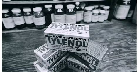 The Tylenol Murders 40 Years Ago An Infamous Chicago Area Crime Took