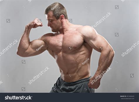 Muscular Handsome Guy Naked Torso库存照片451465633 Shutterstock