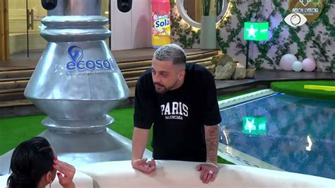 “pse Insiston Të Më Kthesh” Gjesti Diskuton Me Eglin Kur Të Putha Pse Ma Dhe Buzën Big