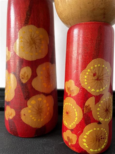 Small Kokeshi By Sato Suigai In Green Kimono Natsukashiinlnatsukashiinl