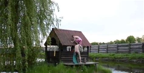 Towel Falls En Anglais