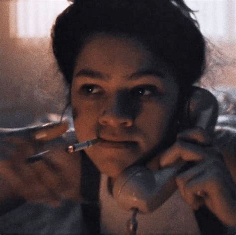 Zendaya Smoking Cigarette Zendaya Smoke Animated  Alhfo