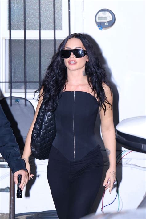 Demi Lovato In All‑black Look At Its Not That Deep” Party • Celebmafia