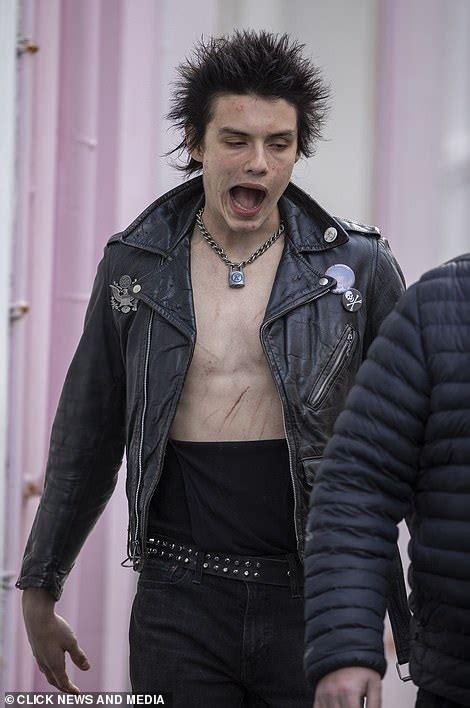 Louis Partridge Is The Double Of Sid Vicious As He Films Scenes For New Sex Pistols Series