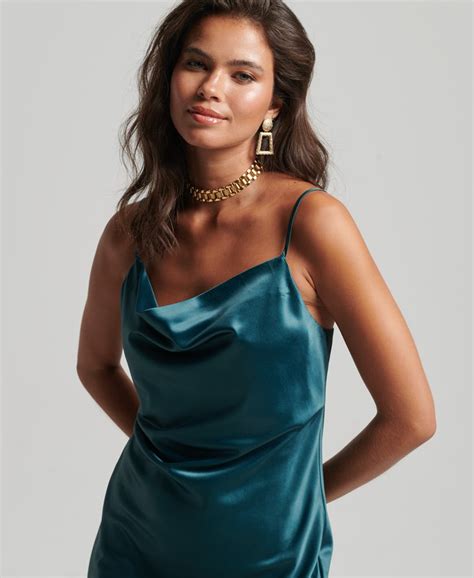 Superdry Robe Courte à Enfiler En Satin Avec Col Bénitier Femme Robes Pour Femme