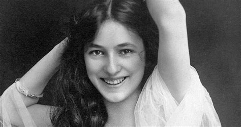 Evelyn Nesbit The Model Ensnared In A Deadly Love Triangle