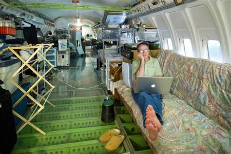 Boeing 727 Airplane Transformed Into A Fully Equipped Home In Oregon