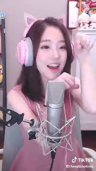 🍀歌名：學貓叫 馮提莫☑️ Bilibili1314直播間📺 抖音 熱搜 推薦叫我 正妹邊走邊唱自拍直播 正妹主播好忙 療癒系列 最長久的陪伴🍄 Happy牛year