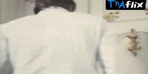 Olinka Hardiman Real Sex Butt Scene In Die Wilden Stunden Der Schonen Madchen