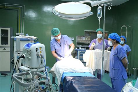 မြစ်ကြီနားမြို့၌ မွေးရာပါ နှုတ်ခမ်းကွဲ၊ အာ‌ခေါင်ကွဲလူနာများအား အခမဲ့ခွဲစိတ်ကုသပေးလျက်ရှိ