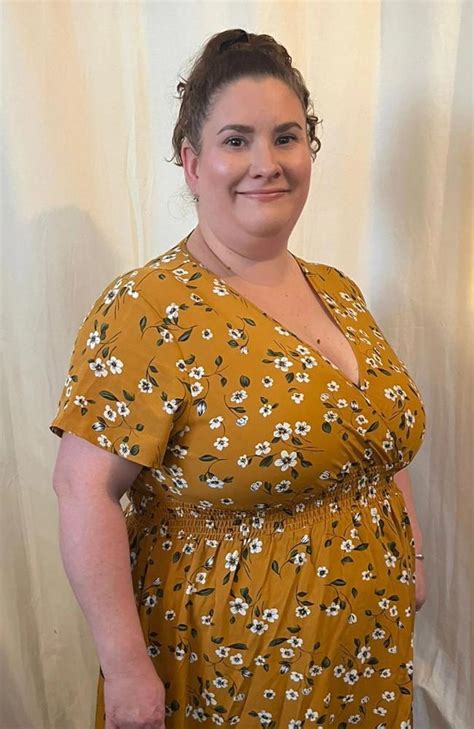 Jasmin Mcletchie Woman With K Size Breasts Fundraising For Breast Reduction Au