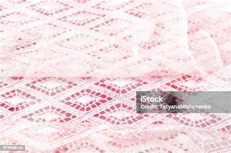 질감 배경 패턴입니다 레이스 화이트 패브릭입니다 흰색 바탕에 손 레이스입니다 화이트 이브닝 웨딩 드레스 엽서 사진 배경 화면 포스터 직물에 자 수 0명에 대한 스톡 사진 및