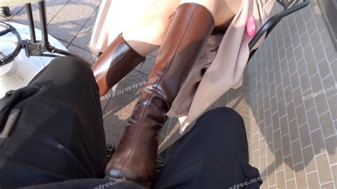 Fc2 Ppv 4361638 初撮影・顔出し！yxjyyqxn 明日まで限定！喪失感に苛まれ、禁欲の果てに放出されまくる潮吹きが