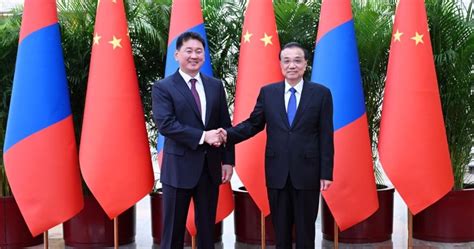 នាយករដ្ឋមន្ត្រីចិន អញ្ជើញជួបពិភាក្សាការងារជាមួយ ប្រធានាធិបតីម៉ុងហ្គោលី លោក អ៊ុកណា ឃូរេលស៊ុកហ៍