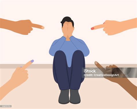 검지 손가락으로 그를 가리키는 손으로 둘러싸인 우울한 남자 슬픈 남자가 손으로 얼굴을 가리고 있다 피해자 비난과 사회적 판단 개념 집단 따돌림에 대한 스톡 벡터 아트 및
