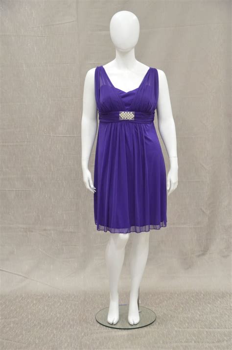 Wendy Ann Purple Cocktail Dress With Diamante Feature Size 16 And 18