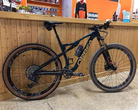 A Full Suspension Orbea Mtb Elitewheels