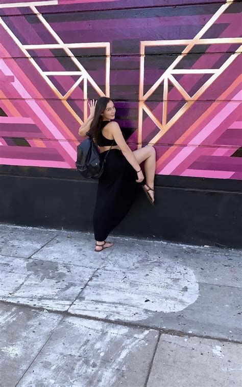 Blair Williams Scrolller